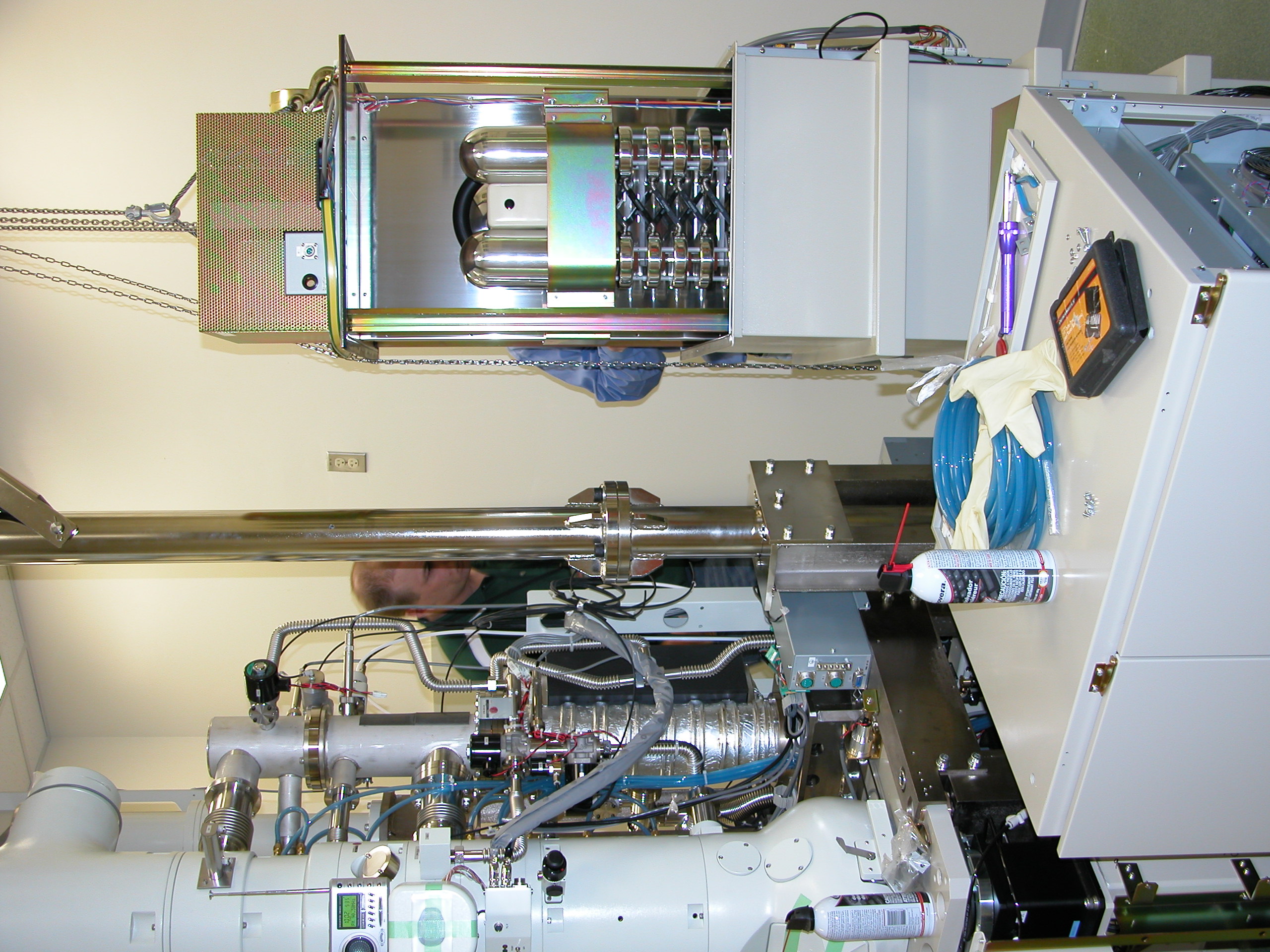 JEM-2100 Installation Photos | Electron Microscopy Core | NDSU