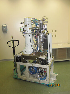 JEM-2100 Installation Photos | Electron Microscopy Core | NDSU