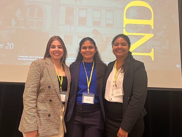 Pharmaceutical sciences graduate students receive poster presentation ...